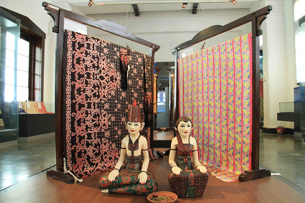 7 Jenis Motif Batik Pekalongan yang Paling Terkenal beserta Filosofinya!