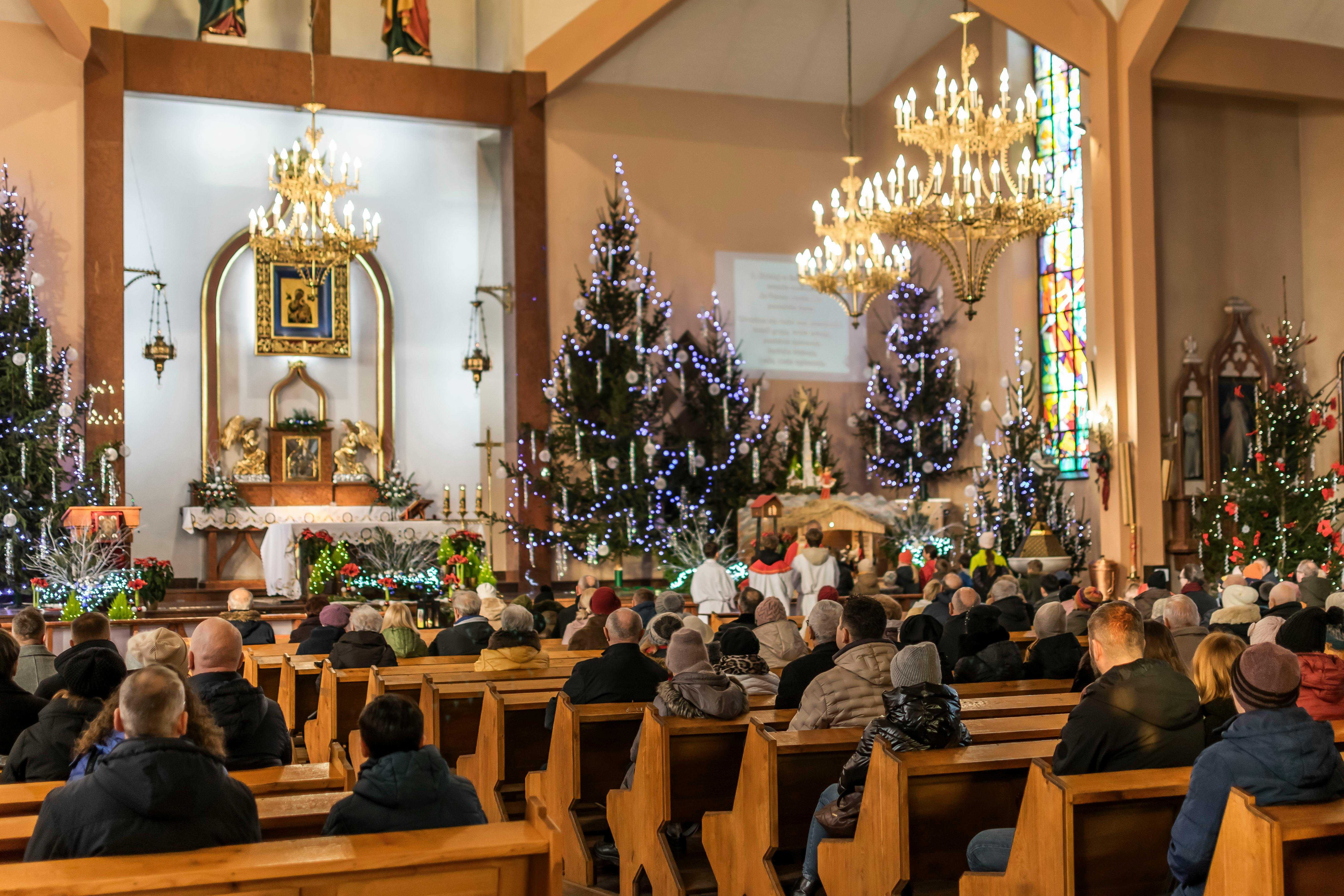 Jadwal Misa Natal 2025 Gereja Katolik di Surabaya