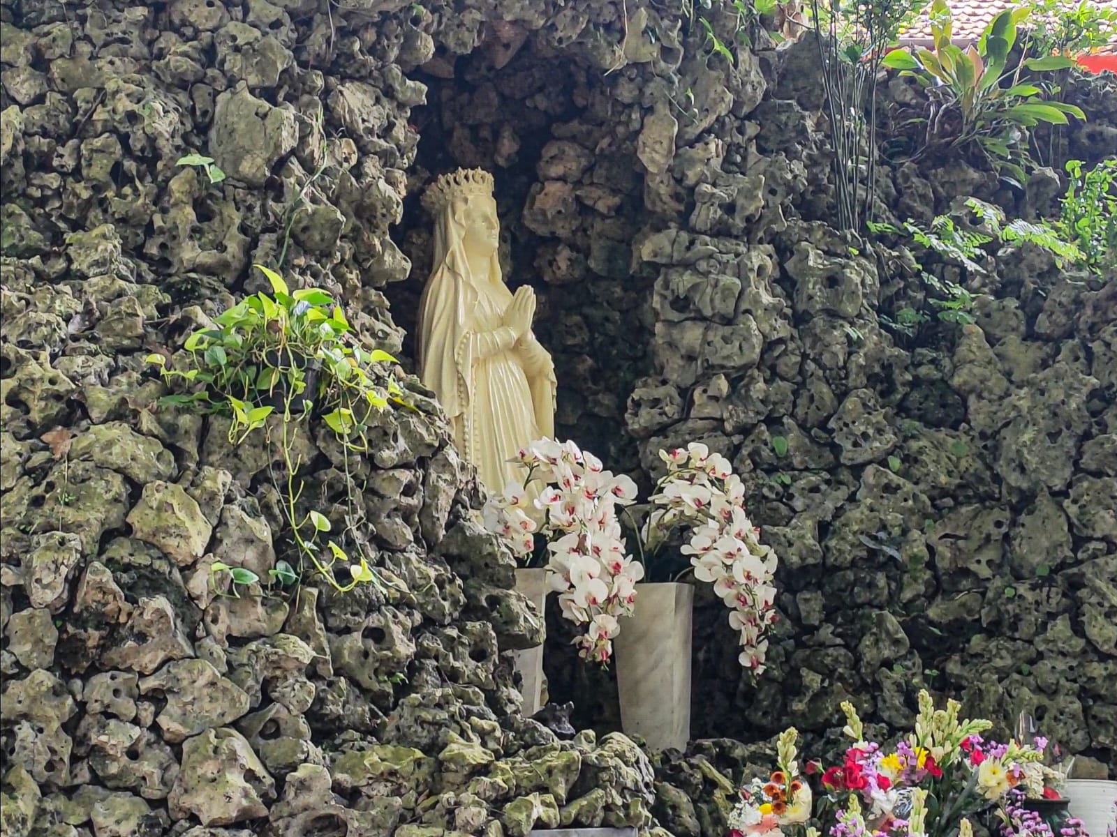 Keindahan Spiritual, Rekomendasi Gua Maria di Jogja-Wisata Rohani Katolik