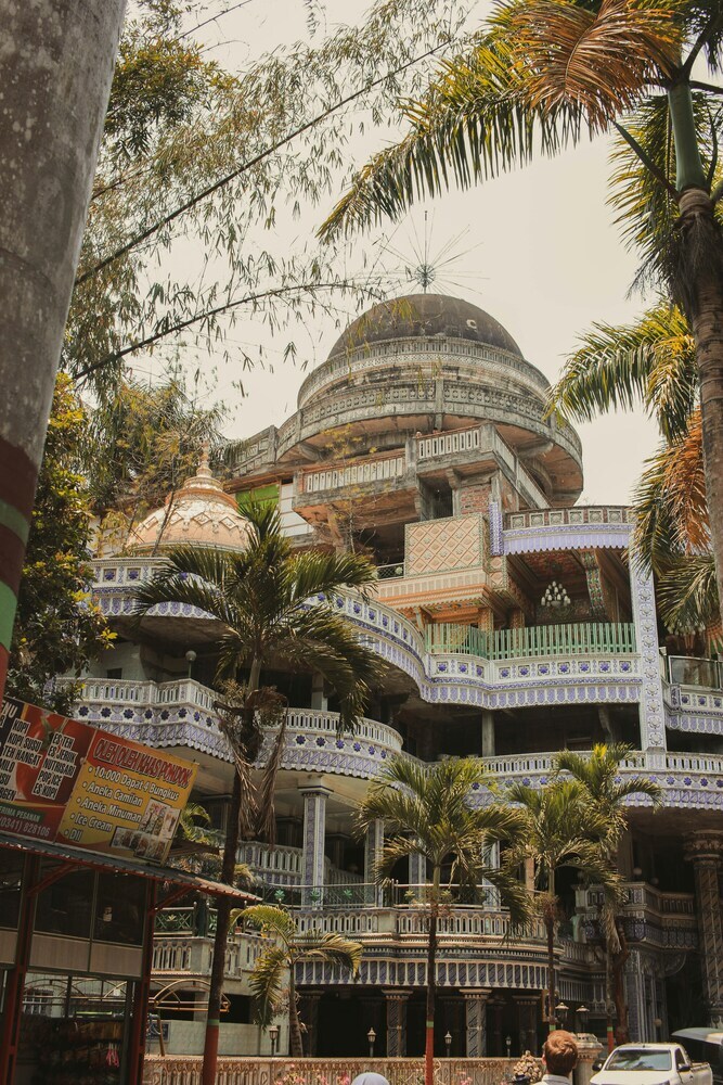 Mengenal Masjid Tiban Malang, yang Konon Dibangun oleh Jin