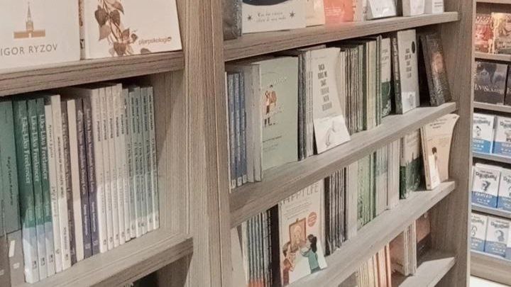 Memahami Novel Ronggeng Dukuh Karya Ahmad Tohari